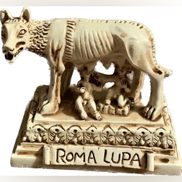 Art | Souvenir She Wolf Feeding Romulus And Remus Figurine Capitoline ...